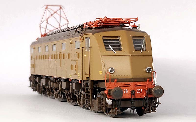 La guerra delle E428, ultime dal fronte – Dentro le mura di Valest Elor